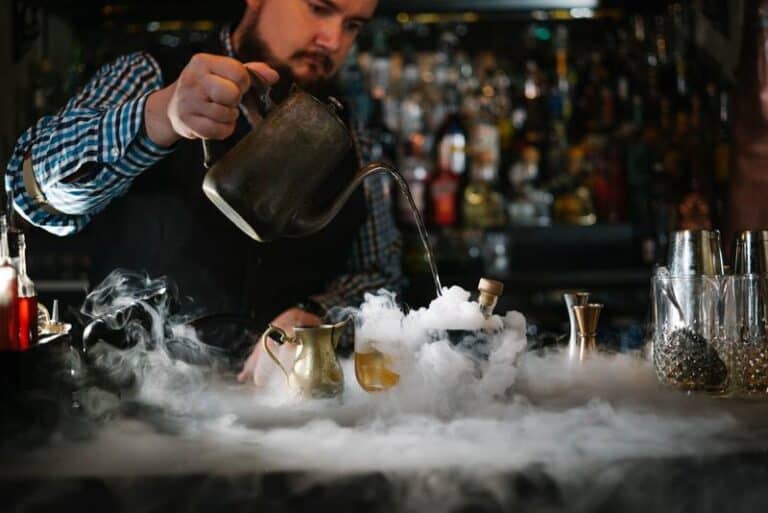 12 Best Bars in Mayfair London For Cocktail, Wine & Beer