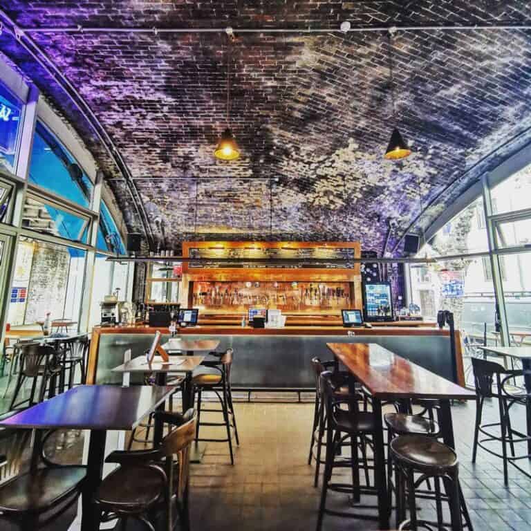 9 Best Pubs & Bars Near Waterloo, London 2023