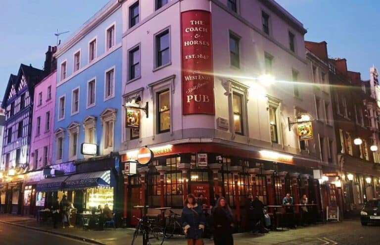 14 Best Pubs in Soho, London (2023 Update) - Red Rooster London
