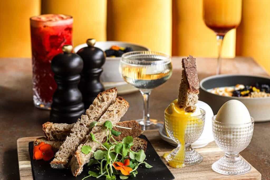 12 Best Brunch Spots in Clapham & Battersea 2023