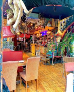 9 Best Pubs in South Bank, London 2023 - Red Rooster London