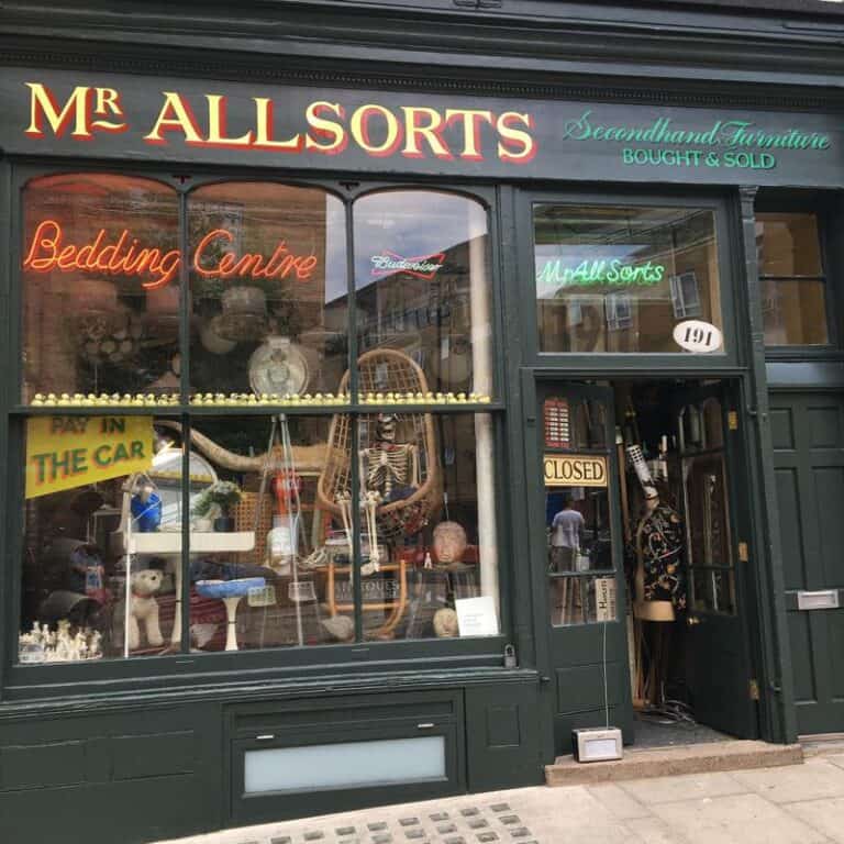 11 Best Second Hand Furniture Shops in London - Red Rooster London